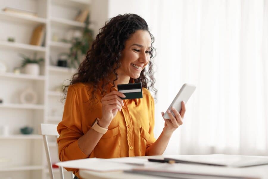 Installment vs. Revolving Credit: Key Differences Explained | Sun Loan